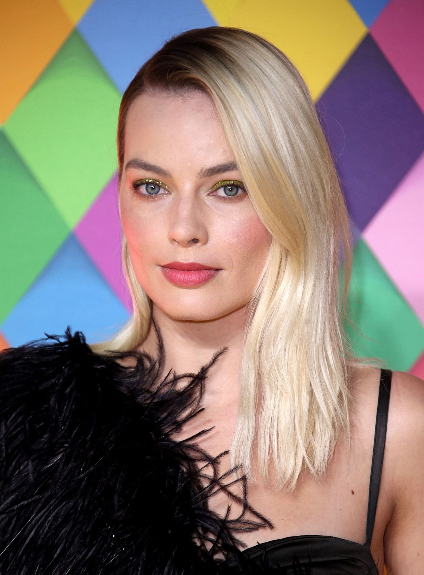 January 29: "Birds of Prey" World Premiere - LMR-016 - Loving Margot ...